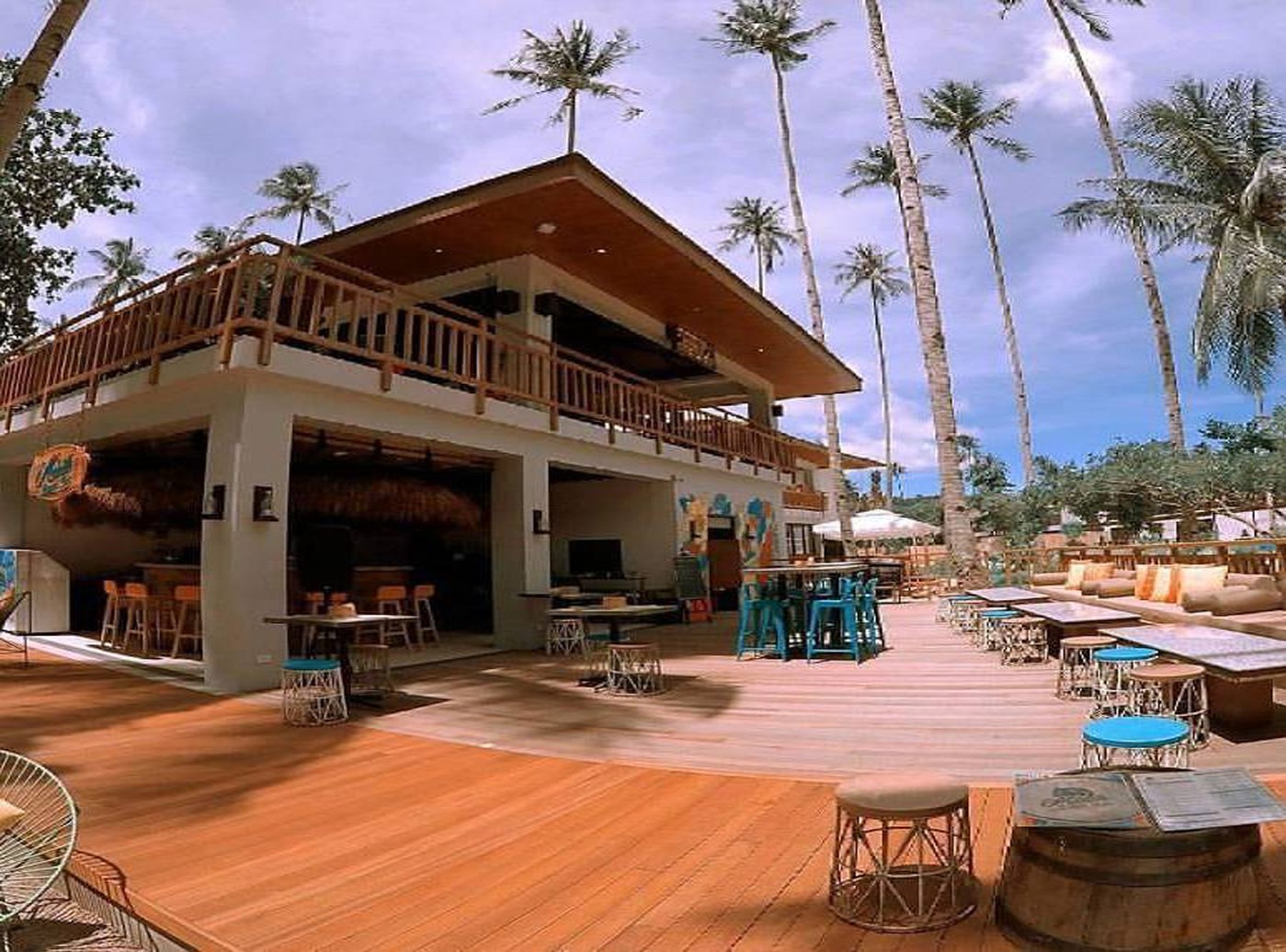 Palawans Beach Bars - Palawan Perfection